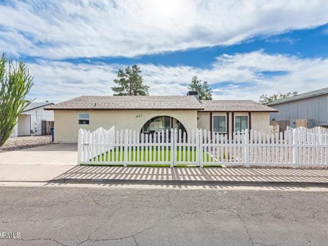 3 Br, 2 bath, Single Family 1853 W Plata Avenue