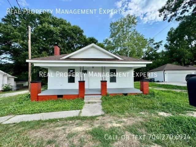 3 Br, 2 bath, Single Family 1855 Lane St