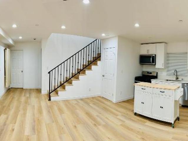 3 Br, 2 bath, Single Family 18654 1/2 Runnymede St
