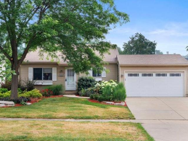 3 Br, 2 bath, Single Family 1867 S Lincoln St
