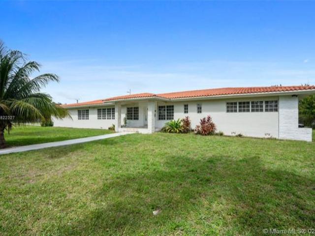 3 Br, 2 bath, Single Family 1895 Nw 175th St
