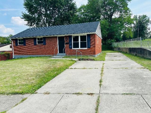 3 Br, 2 bath, Single Family 189 Algonquin Dr