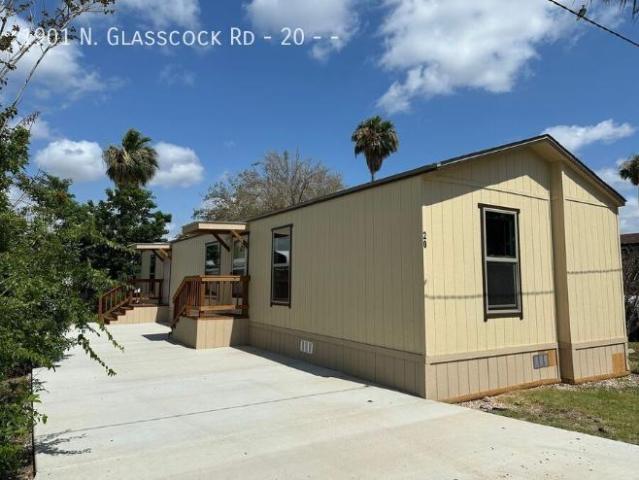 3 Br, 2 bath, Single Family 1901 N Glasscock Rd