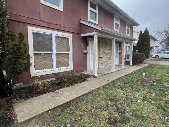 3 Br, 2 bath, Single Family 1907 East Florida Avenue