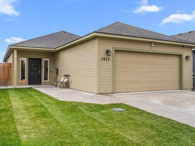 3 Br, 2 bath, Single Family 1915 S Neel Street