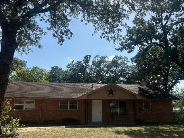 3 Br, 2 bath, Single Family 1927 Madera Drive