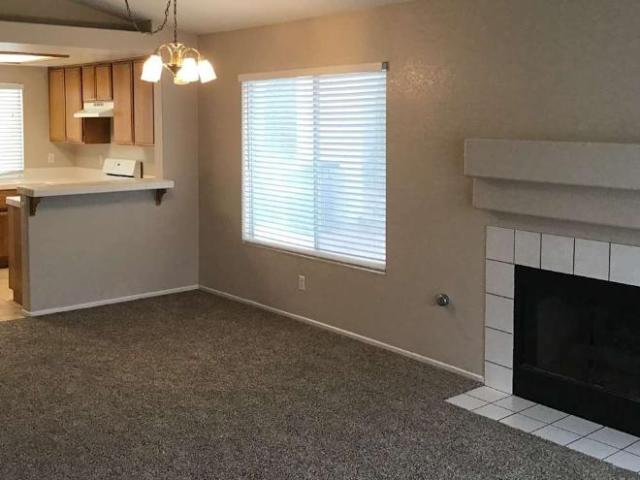 3 Br, 2 bath, Single Family 1935 Bookbinder Dr