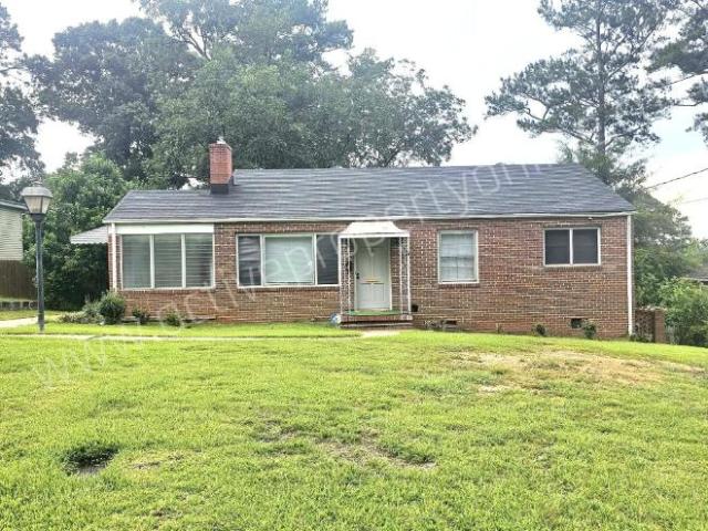 3 Br, 2 bath, Single Family 1935 Northbrook Ave