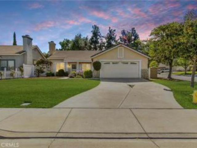 3 Br, 2 bath, Single Family 19385 Stonewood