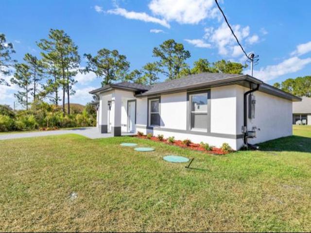 3 Br, 2 bath, Single Family 1949 Quintero Ln
