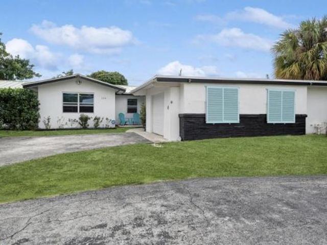 3 Br, 2 bath, Single Family 194 SE 27th Avenue