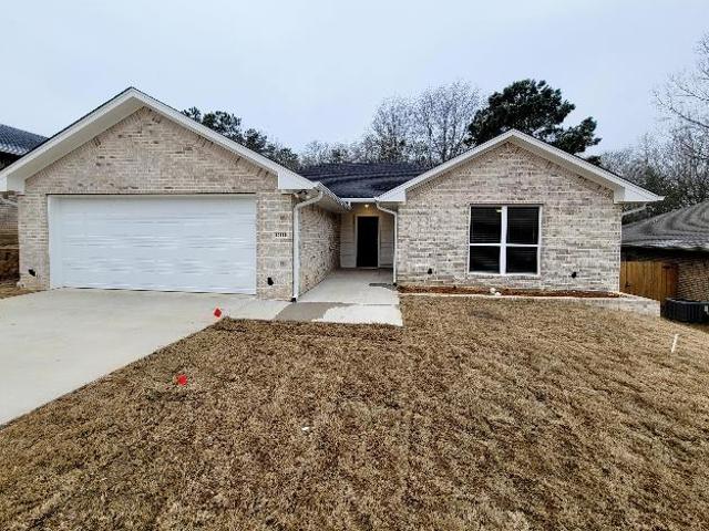 3 Br, 2 bath, Single Family 19866 Meadow West Lane