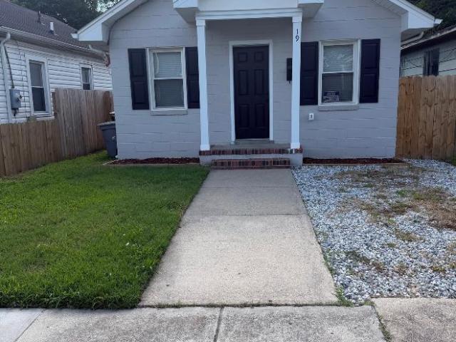 3 Br, 2 bath, Single Family 19 Maplewood St