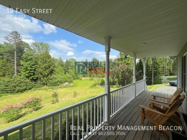 3 Br, 2 bath, Single Family 19 Easy Street