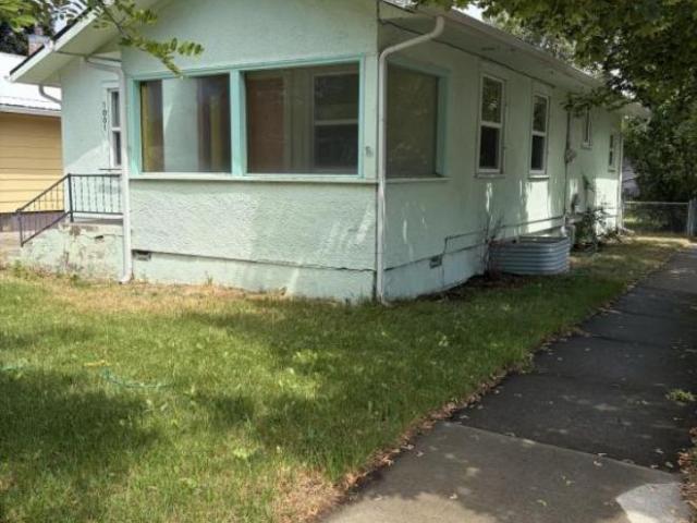 3 Br, 2 bath, Single Family 1001 12th Street
