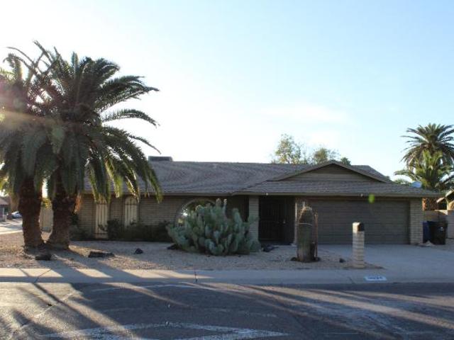 3 Br, 2 bath, Single Family 10034 N 33rd Ave