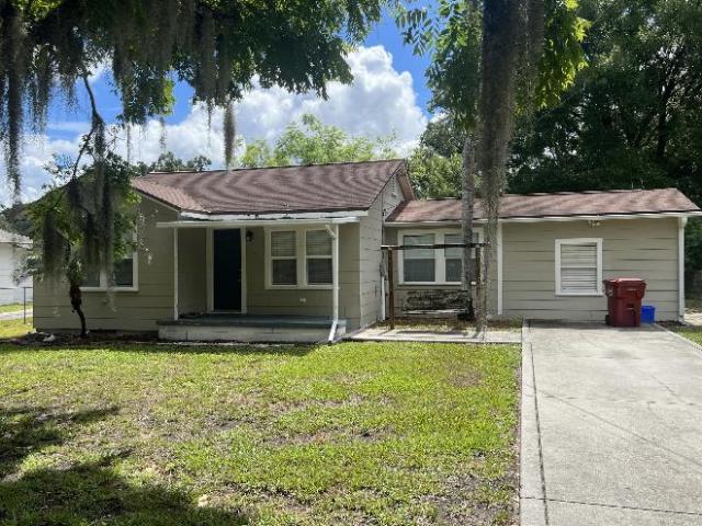 3 Br, 2 bath, Single Family 1004 North Gordon Street