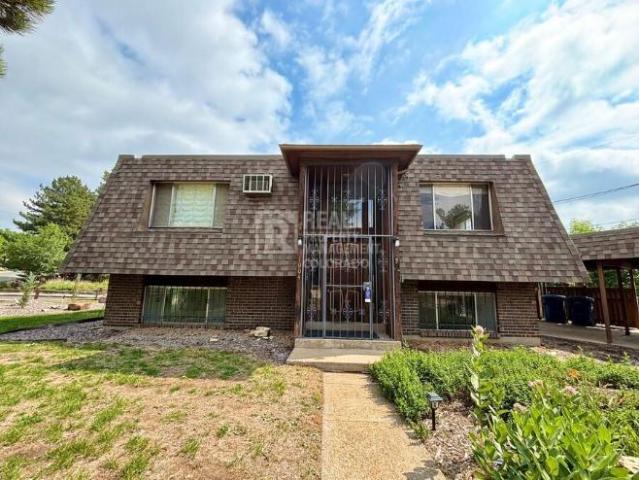 3 Br, 2 bath, Single Family 1004 S Arbutus St