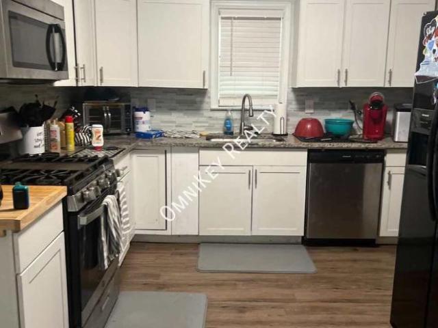 3 Br, 2 bath, Single Family 1005 Wolfe City Dr