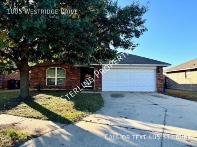 3 Br, 2 bath, Single Family 1005 Westridge Drive