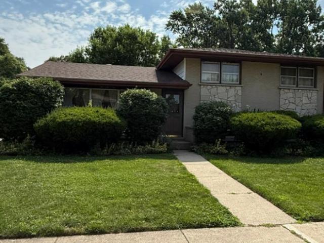 3 Br, 2 bath, Single Family 1007 N Gibbons Ave