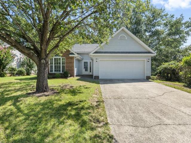 3 Br, 2 bath, Single Family 100 Kensington Way