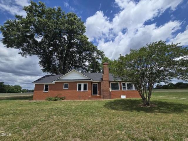3 Br, 2 bath, Single Family 10101 Debnam Rd