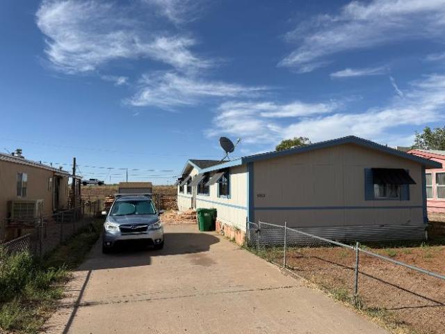 3 Br, 2 bath, Single Family 1012 W Willmae St