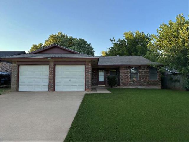 3 Br, 2 bath, Single Family 1013 NW 25th