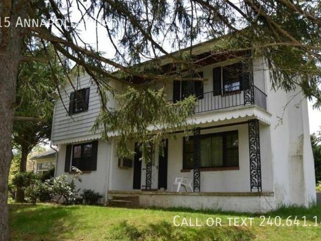 3 Br, 2 bath, Single Family 1015 Annapolis Road