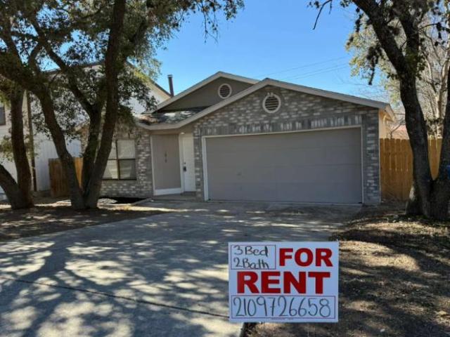 3 Br, 2 bath, Single Family 1015 Arrowhead Trl