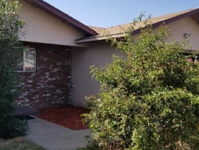 3 Br, 2 bath, Single Family 1019 S Demaree St