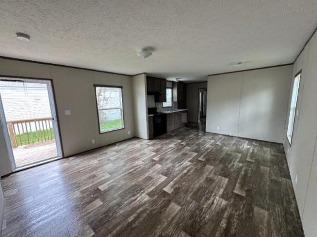 3 Br, 2 bath, Single Family 101 Ash St
