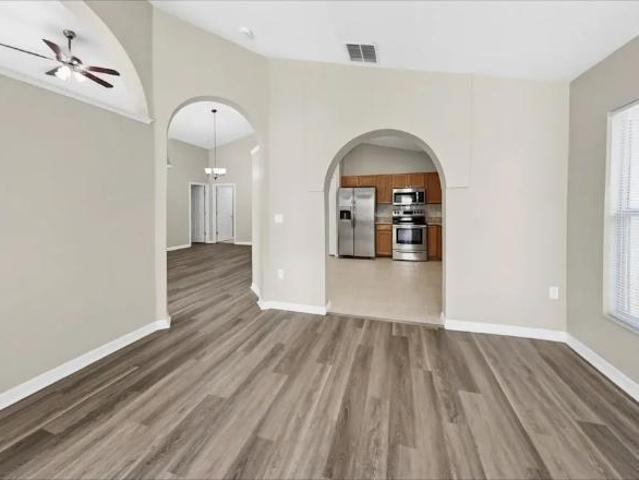 3 Br, 2 bath, Single Family 10219 Merrimac Manor Dr