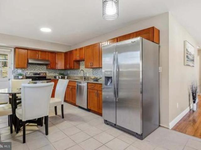 3 Br, 2 bath, Single Family 1021 Brice Rd