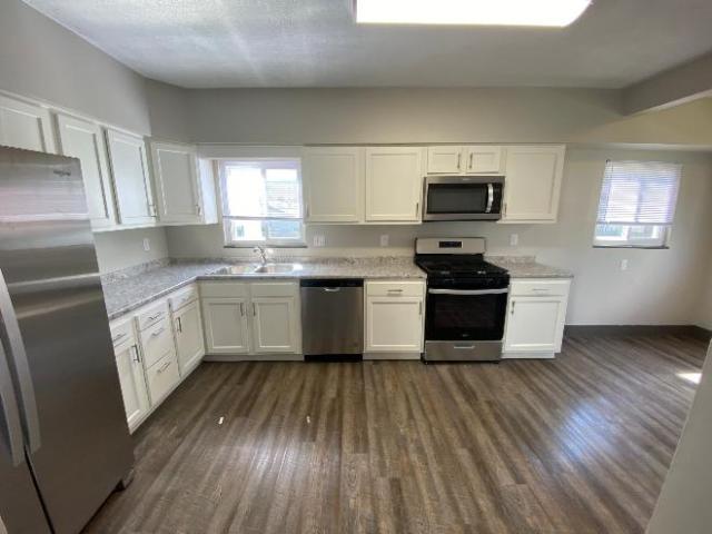 3 Br, 2 bath, Single Family 1028 Walnut Street