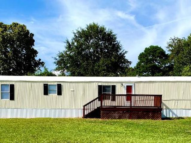 3 Br, 2 bath, Single Family 102 Persimmon Drive