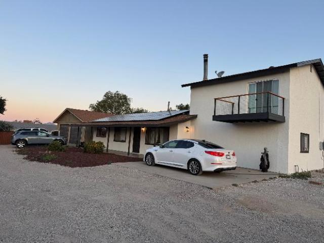 3 Br, 2 bath, Single Family 1035 7th St