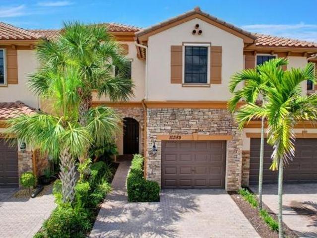 3 Br, 2 bath, Single Family 10385 Wellington Parc Drive