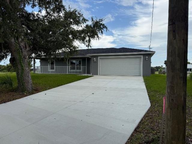3 Br, 2 bath, Single Family 1039 Coney Ct