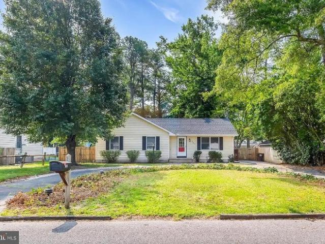 3 Br, 2 bath, Single Family 107 Walden Dr
