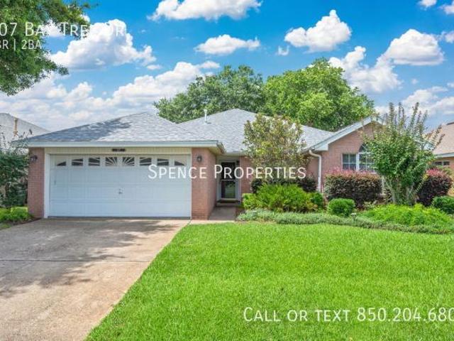 3 Br, 2 bath, Single Family 107 Bay Tree Dr