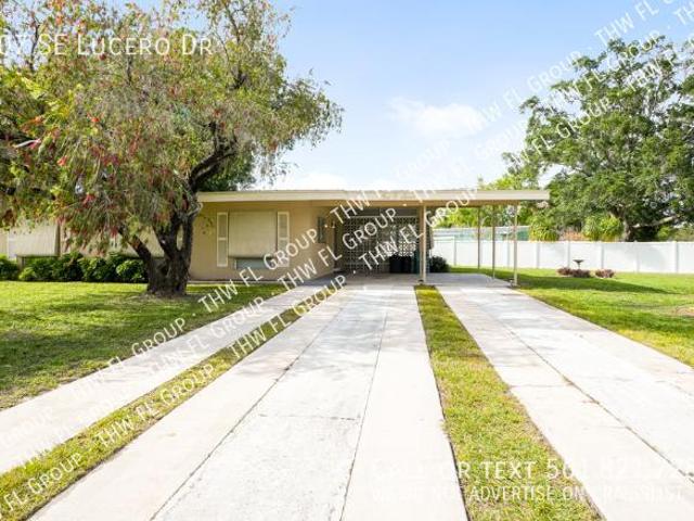 3 Br, 2 bath, Single Family 107 SE Lucero Dr