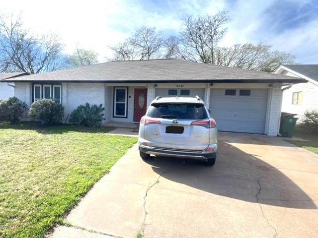 3 Br, 2 bath, Single Family 10408 Leaning Willow Drive