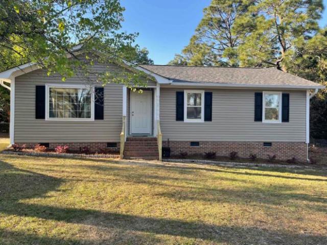 3 Br, 2 bath, Single Family 1040 Wellington Dr