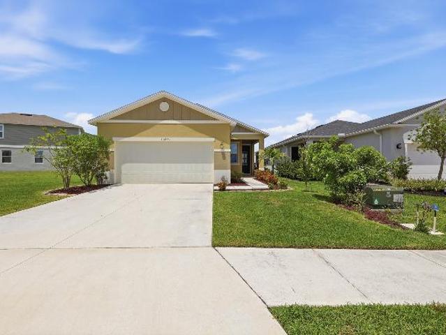 3 Br, 2 bath, Single Family 10455 Wet Marsh Cove