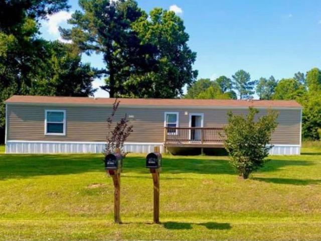 3 Br, 2 bath, Single Family 104 Persimmon Drive
