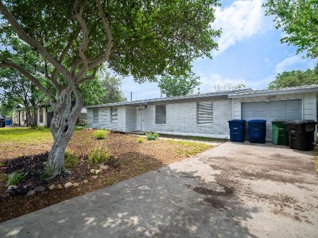 4 Br, 2 bath, Single Family 10507 Mount Boracho Dr