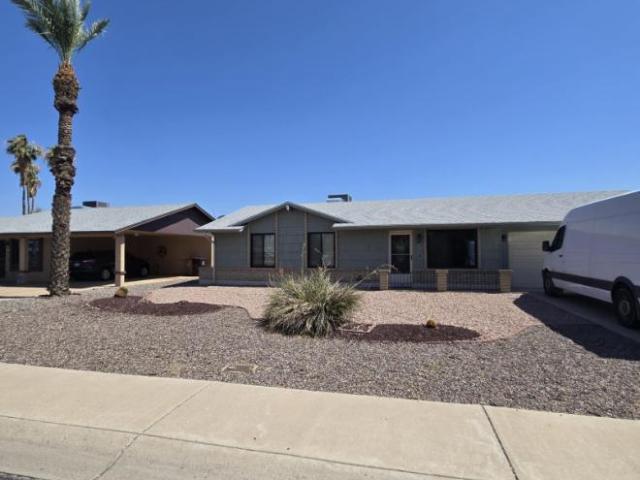 3 Br, 2 bath, Single Family 10521 W Loma Lane