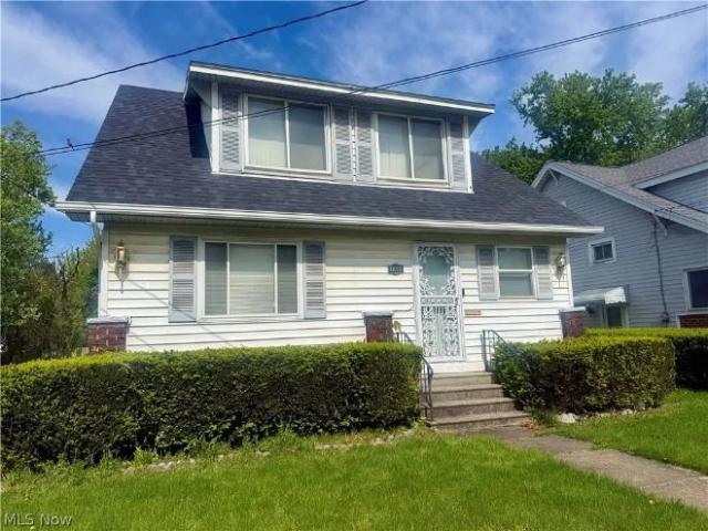 3 Br, 2 bath, Single Family 1056 Homewood Ave SE